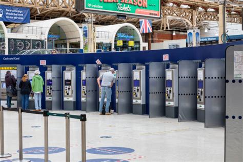 580개 이상의 빅토리아 역 빅토리아 런던 스톡 사진 그림 및 Royalty Free 이미지 Istock