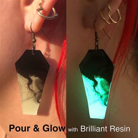 More Glow In The Dark Resin Jewelry Pour And Glow Technique Little Windows Brilliant Resin And