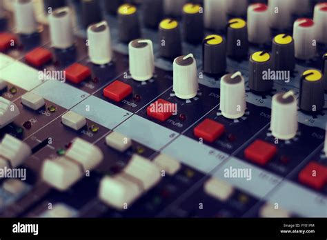 Audio Console Hi Res Stock Photography And Images Alamy
