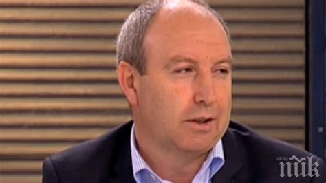 САМО В ПИК Бос на Комисията за защита на потребителите на море в Слънчев бряг с любовница а уж