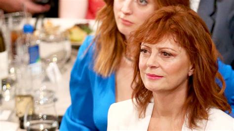 Susan Sarandons Cleavage At Sag Awards 2016 Captivates The Internet