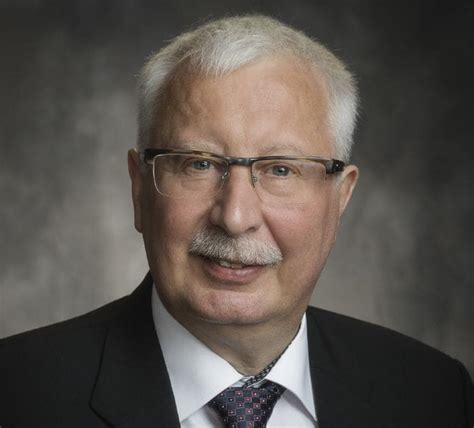 hesir fimm prestarnir hava kært bisp fm1