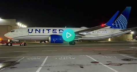 2022 United Airlines Boeing 737 Max 8 N17272 C N 67527 Cfm International Leap 1b Engines San