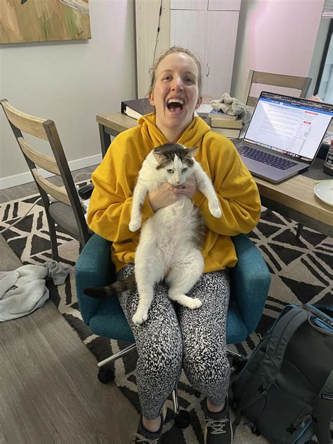 ‘tis The Season And Noodle The Cat Looks Uncomfy Af So Make Me Look Like Santa Claus Or Just