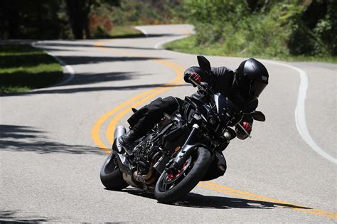 Yamaha Fz Review Asphalt Rubber