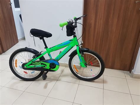 Полицията в Бургас издирва собственика на това откраднато колело