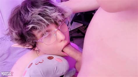 Femboy Slut Fait Une Pipe Baveuse à Un Ami Hétéro Vidéo De Sexe Gratuite Redtube