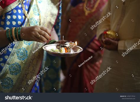 Beautiful South Indian Bride Groom Portraits Images Stock Photos