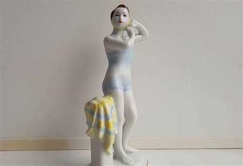 Статуэтка СССР юная купальщица пловчиха лфз Festima Ru Мониторинг объявлений