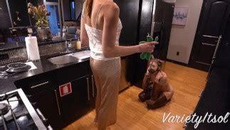 Puppygirl Itsol Goes For A Walk And Gets Pegged