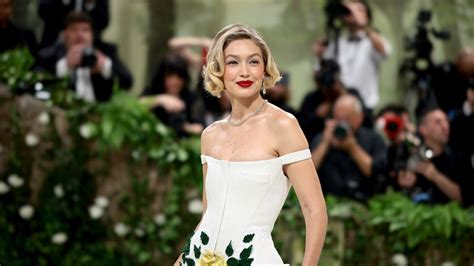 Hoa Nở Khắp Met Gala Znewsvn
