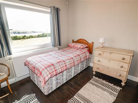 St Justinians St Davids St Davids Tyddewi Self Catering Holiday Cottage