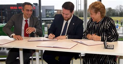 East Yorkshire Devolution Deal Signed But Now Its Over To You Hull