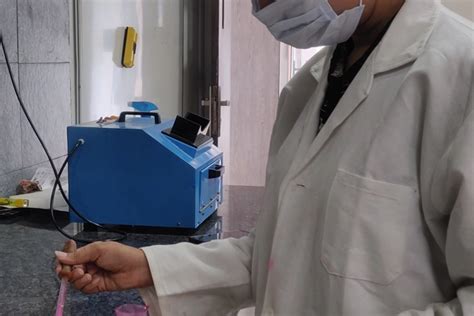 developing fingerprint on wet non porous surfaces using phloxine b