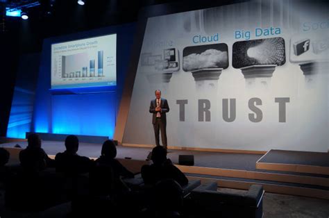 Emc 맞춤형 스토리지 인프라 `나일` 최초 공개vnx 신제품도 대거 출시 전자신문