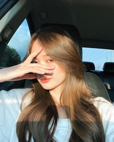 Korean Beauty Simple Girl Outfits Medium Long Haircuts Ulzzang Hair