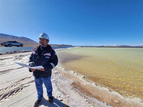포스코홀딩스 국내 최초 2차전지용 리튬 만든다 아시아경제