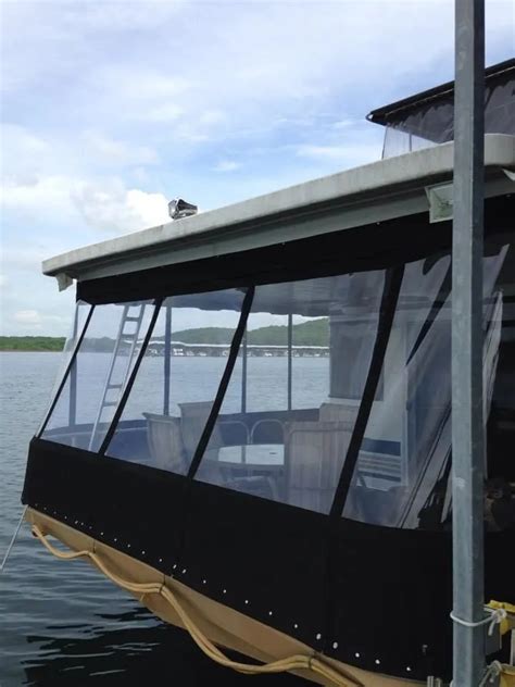 Custom Marine Enclosures Straightline Canvas