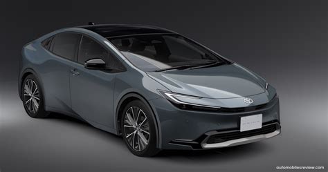 Toyota Prius (2024) - pictures & information