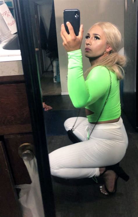 Rubi All About Crossdresser