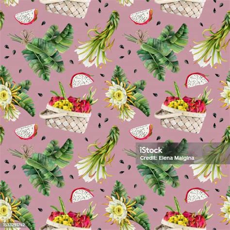 열대 과일은 수확과 야자수 잎 꽃과 조각으로 먼지 분홍색 배경에 수채화 무늬가 있다 여름 메뉴 직물 이국적인 디자인에 대한