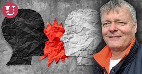 Igor Chaun Host Rádio Universum