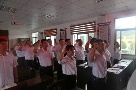 甘棠镇举行新党员入党宣誓仪式中国共产党