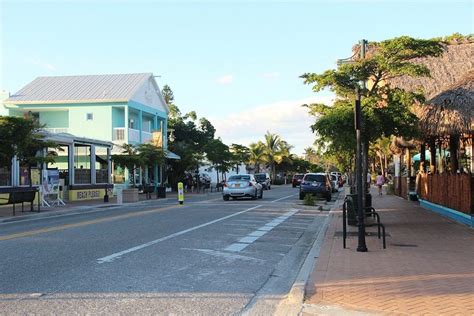 Siesta Key Village A Travel Guide To Our Favorite Florida Beach