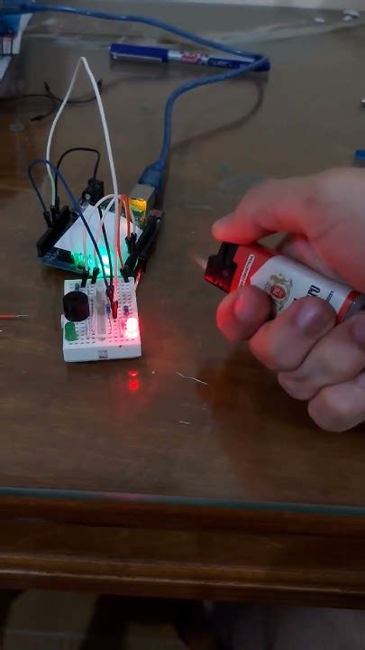 Flame Sensor With Buzzer And Toggling Leds Youtube