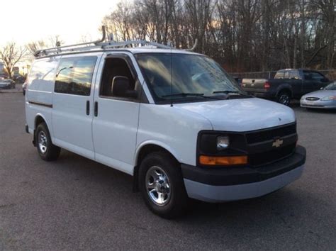 2006 Chevy G1500 Awd All Wheel Drive Cargo Van 4x4 2006 Chevy G1500 Awd All Wheel Drive Cargo Van 4x4