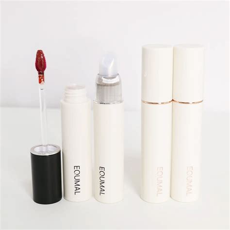 라일락 나비 🍇 제품제공 나비리뷰 🦋 촉촉한 가을무드를 담아낸 4가지 레드🍁 에크멀 논 섹션 글로이 틴트 •┈┈ 104 번트아이싱 뮤트하고 차분한 오렌지 브라운