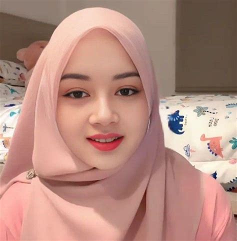 Sudah Jm 4 Lagi Aja By Elina Devia Hmm