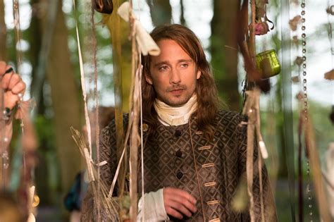 Bild Zu Matthias Schoenaerts Die Gärtnerin Von Versailles Bild
