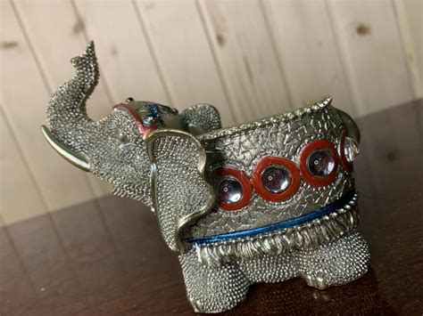 Слон візитниця — ціна 120 грн у каталозі Статуетки Купити товари для дому та побуту за