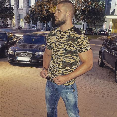 Starul Roman De La Hollywood Florian Munteanu O Doreste Pe Antonia