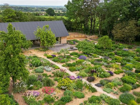 The Plant Library The Serge Hill Project