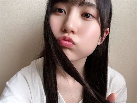 Pin by どんちゃん on 賀喜遥香 Japanese women Beauty Beauty women
