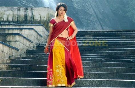 Meenakshi Sexy Stills Kollywood Zone