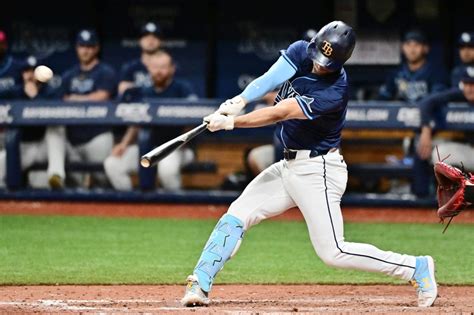 Brandon Lowe Hits Game Ending Homer As Rays Rally To Win