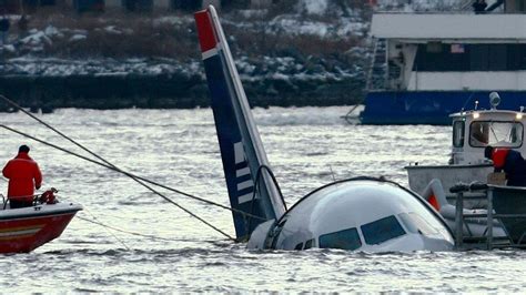 Sully Miracle On The Hudson 10 Years On Bbc Newsround