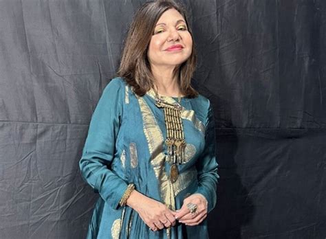 Singer Alka Yagnik Reveals She Has ‘rare Hearing Loss Due To The English Post