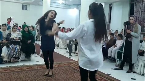 رقص دختران افغانی در آهنگ ساسی بدن بلرزون بابا،از تماشایش لذت