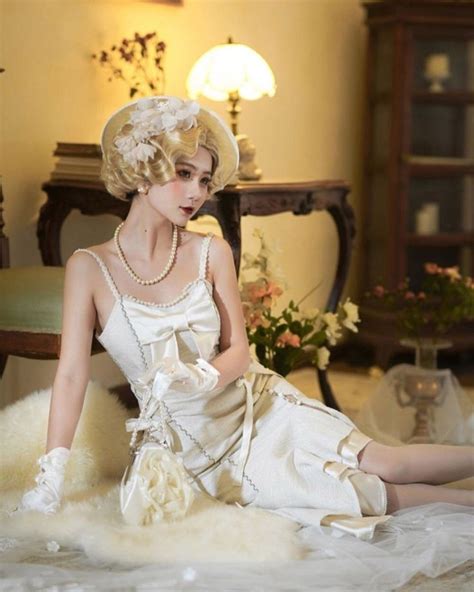 Pin By Je Suis Daniele On Elegant Classic And Chic Female