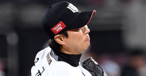 [포토]힘차게 공 뿌리는 Kt 우규민