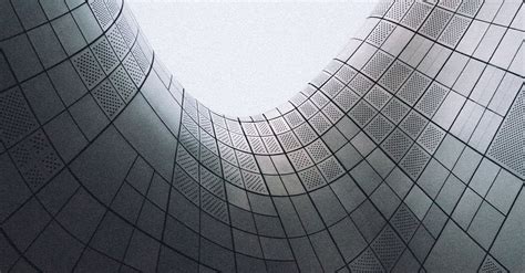 Understanding The Squeeze Theorem Outlier