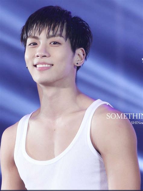 Pin By Susan Robinson On Shinee Shinee Shinee Jonghyun Jonghyun