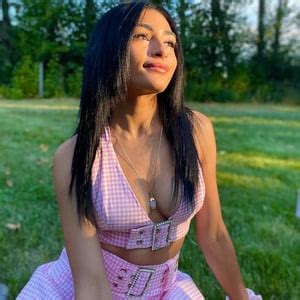 Vanessa Moon Cameo
