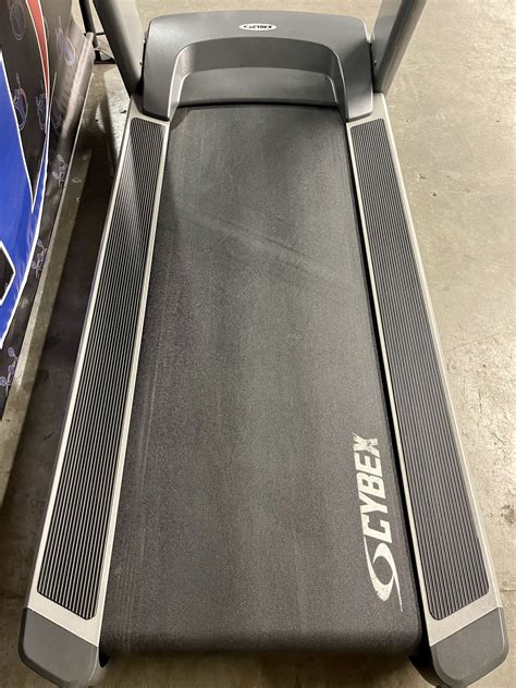 Cybex 625t Treadmill Wlcd Console Refurbished Gym Equipment