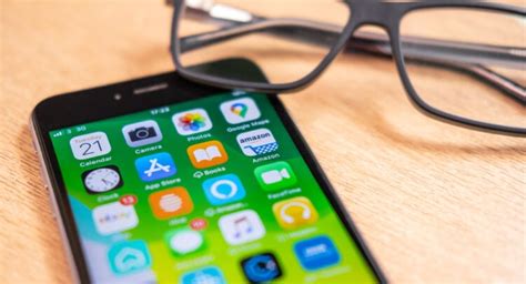 Amazon Stock Amzn Dims Despite Having Eyes On The Smart Glasses Prize