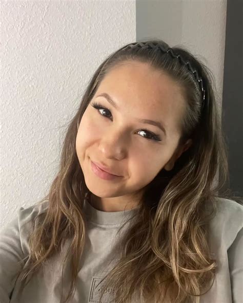 Sophie Hall Mentioned You In My Story Do You Like Me